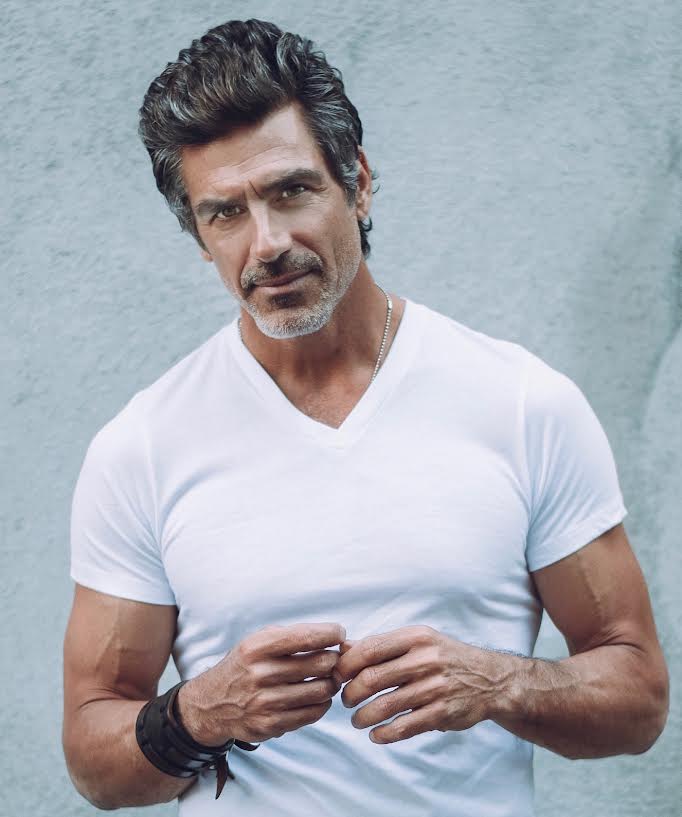 Top Model Retro 06: Eric Etebari – HUNKS OVER 40