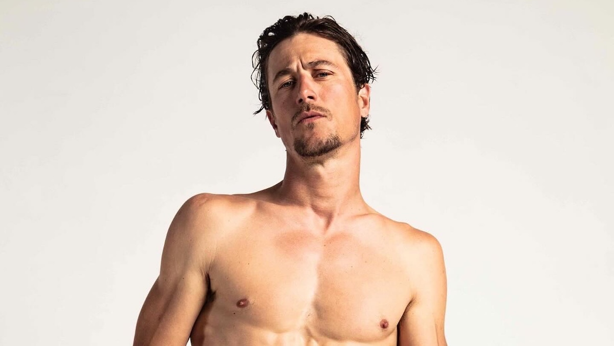 Jeremy Santucci at 44: A Model Life, Tiny Homes & Cycling – HUNKS OVER 40