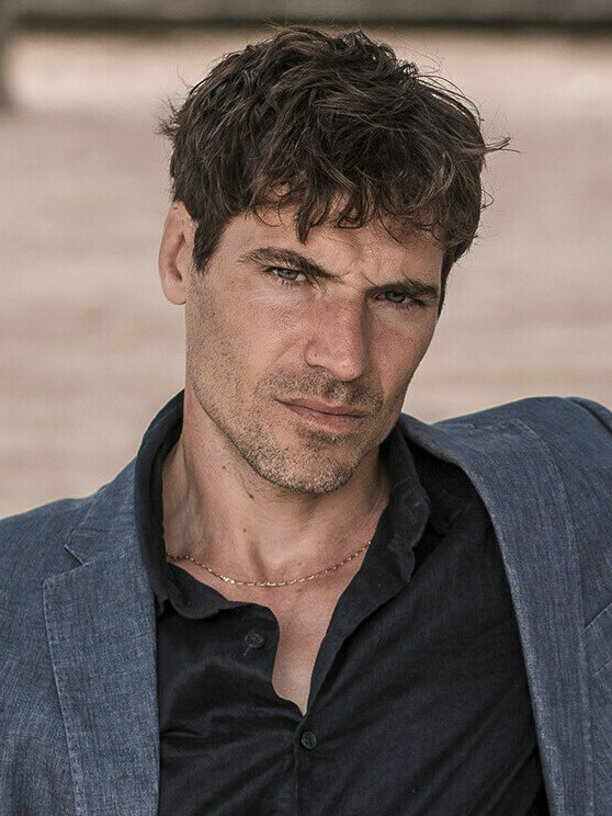Jerome Adamoli: A Striking Example of Handsome Elegance Over 40 – HUNKS ...